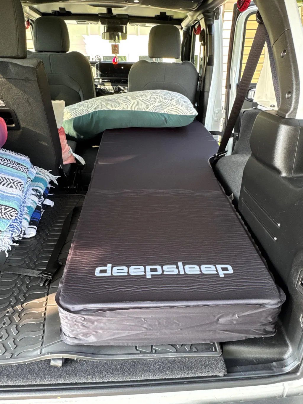 Jeep Wrangler Deepsleep air mattress – Deepsleep Overland