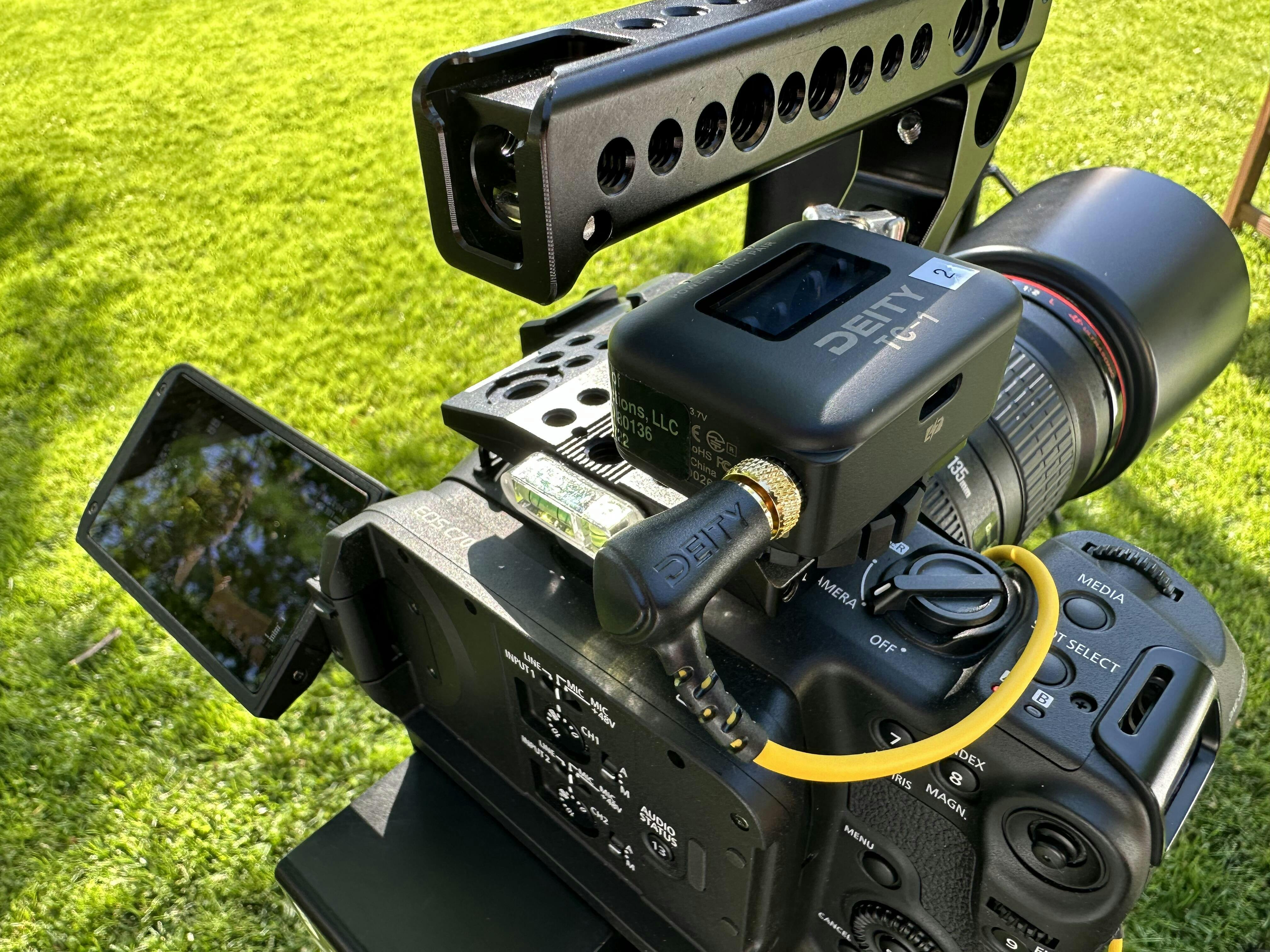 TC-1 Wireless Timecode Box Generator – Deity Microphones