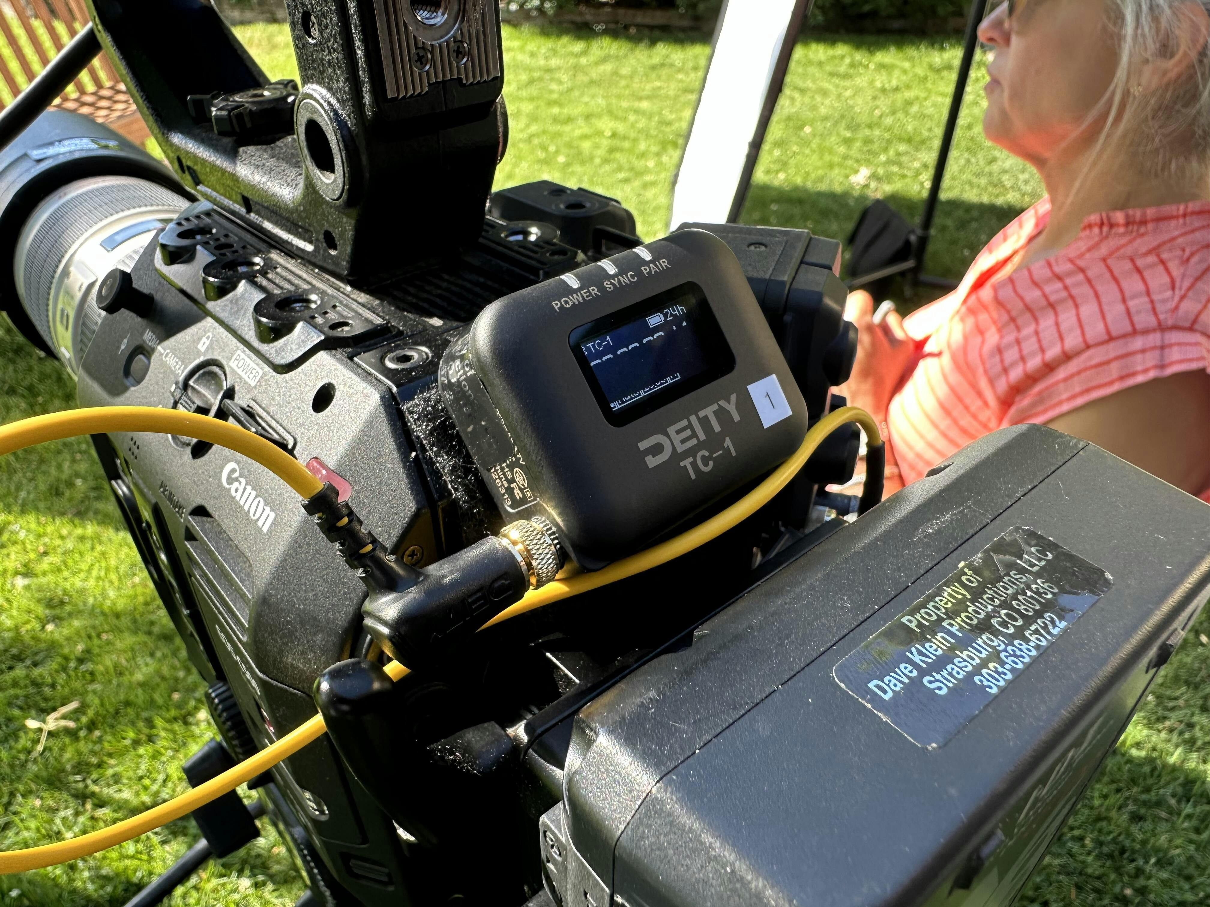 TC-1 Wireless Timecode Box Generator – Deity Microphones