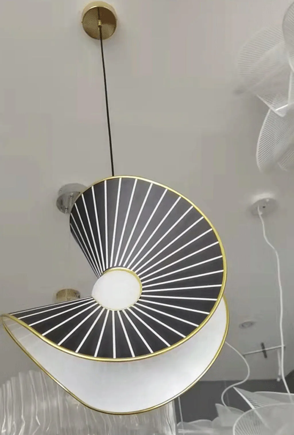 Black Shell Pendant Light – Dekoorlight