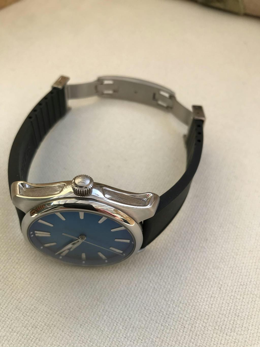 Black Curved Rubber CTS Strap – Delugs