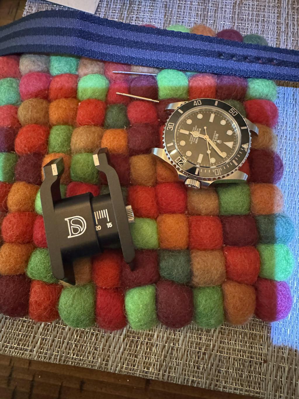 Bracelet Removal Tool – Delugs