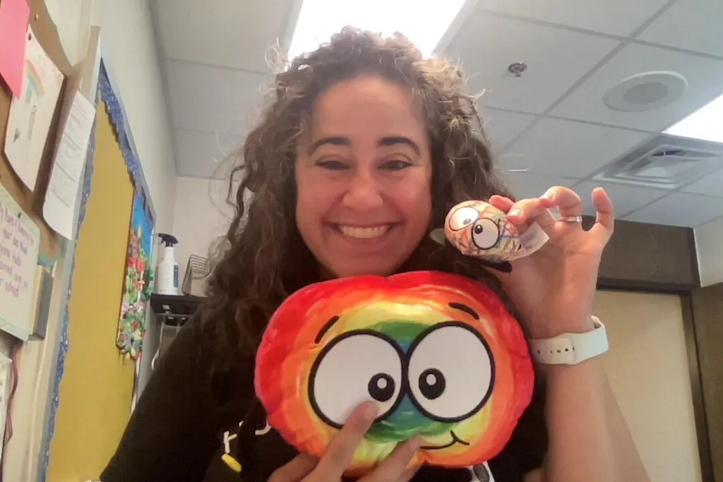 Feeling Detective Plush with 8 mini emotions – Diane Alber