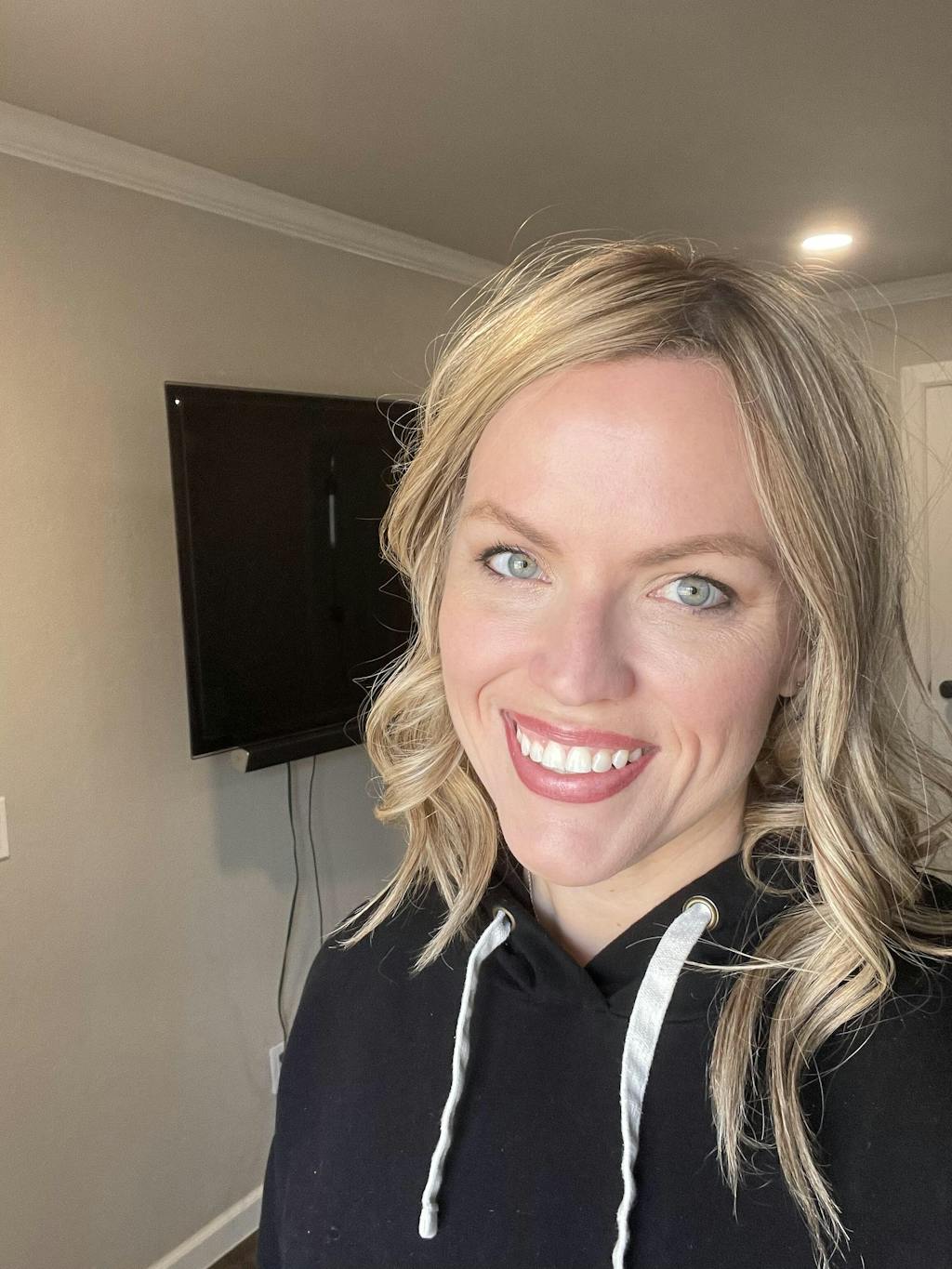 Clio 14 L French | Remy Human Hair Topper (Hand-Made) – Dimples Hair