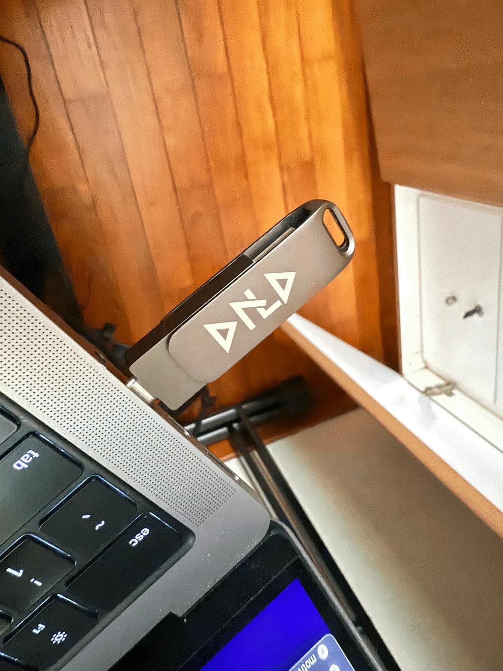 Chroma USB Drive for DJs — DJ TechTools