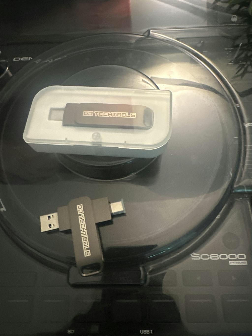 Chroma USB Drive for DJs — DJ TechTools