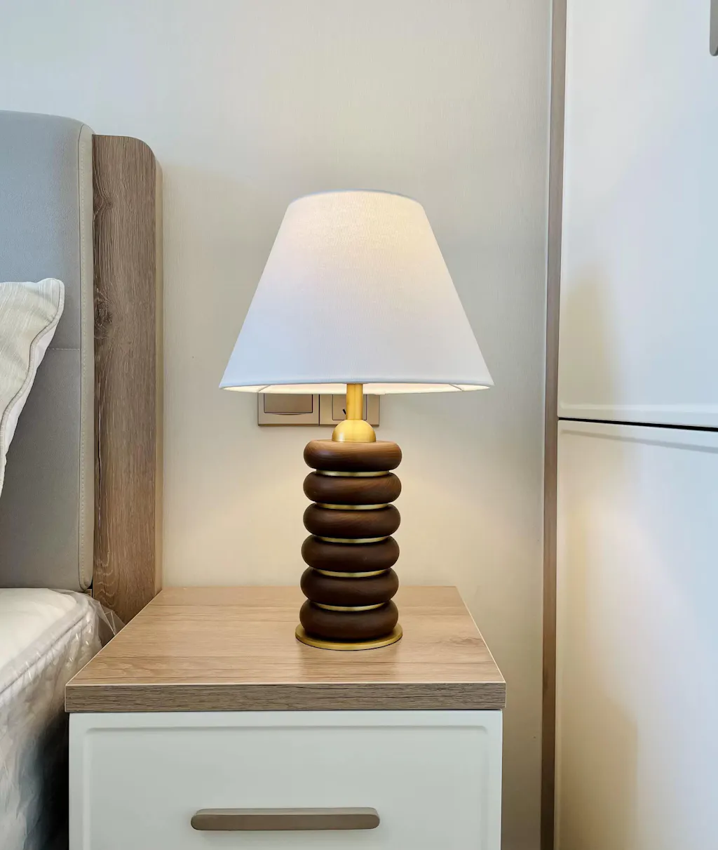 Greyson Table Lamp - Docos