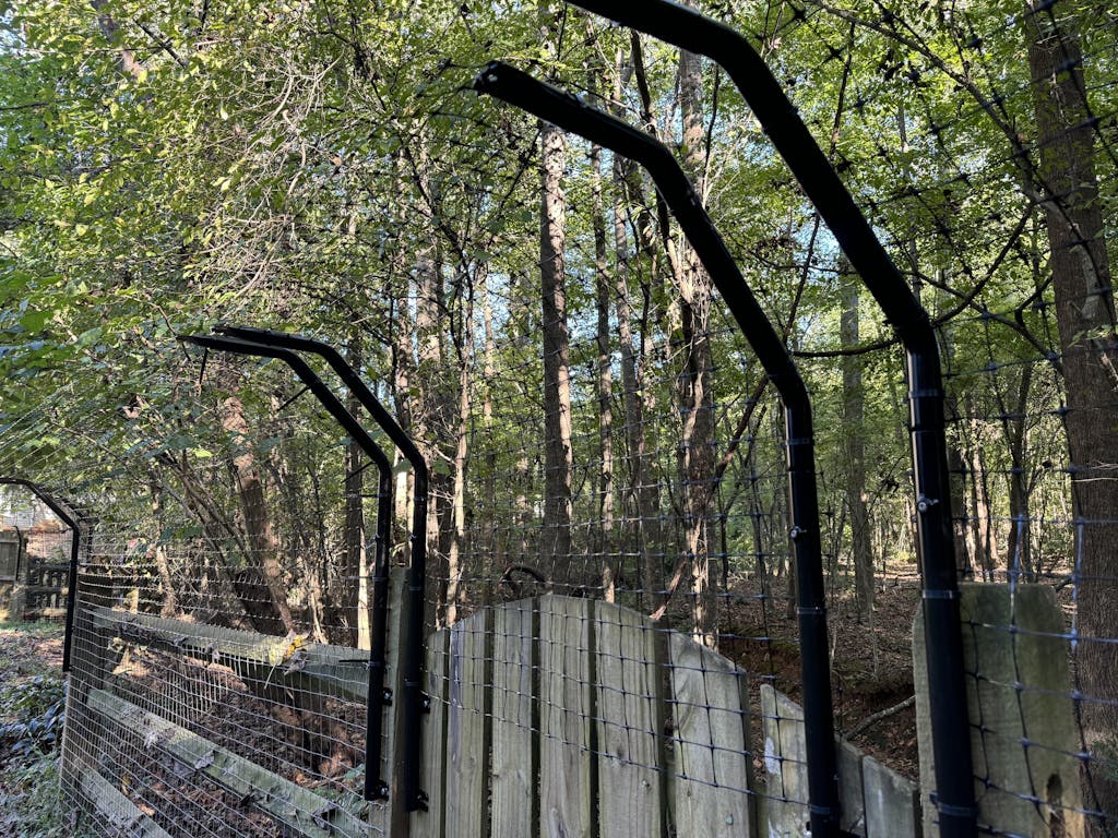 DIY Curved Dog Proof Fence Topper For Houdini Dogs | Dog Proofer