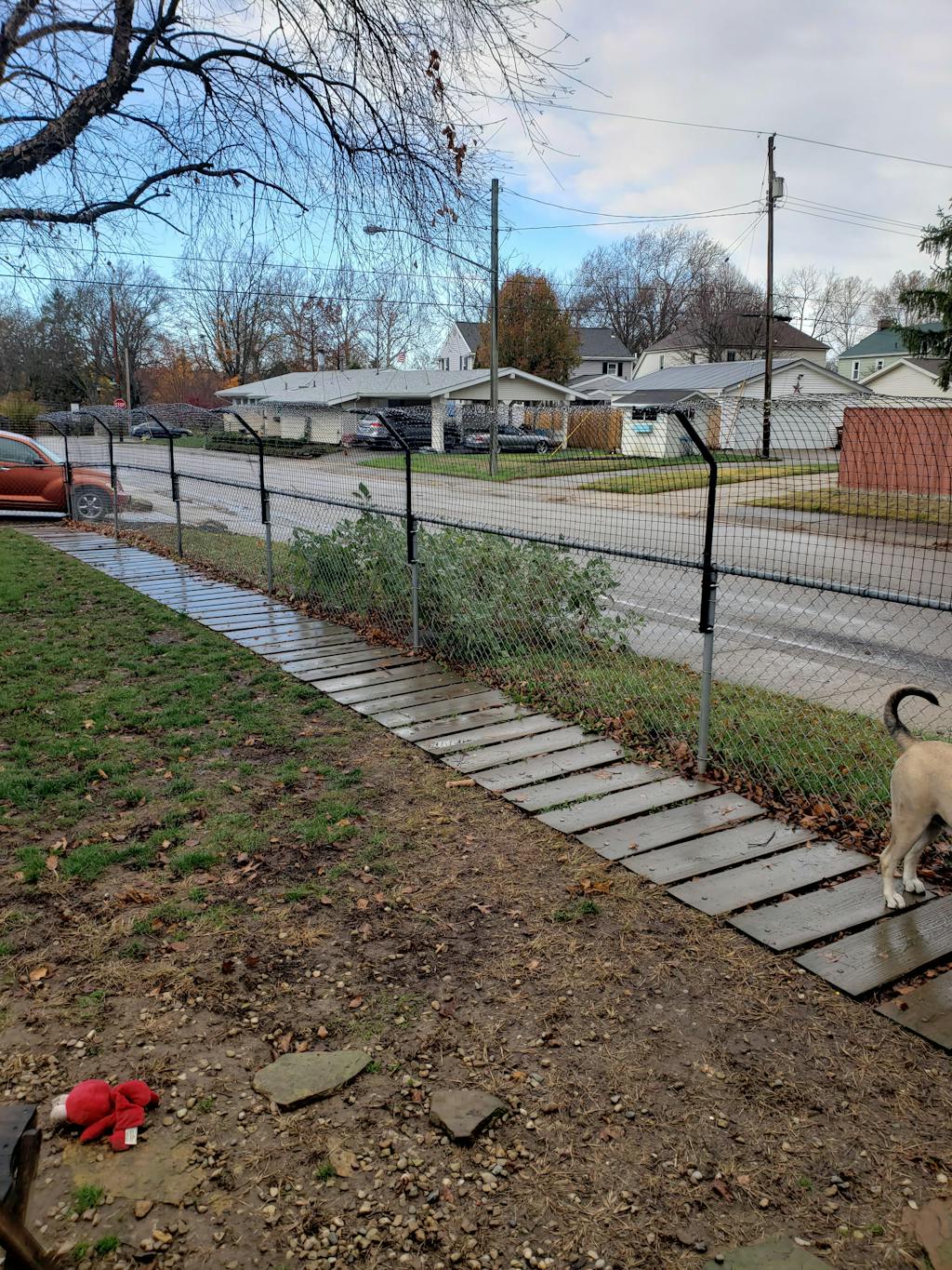 DIY Curved Dog Proof Fence Topper For Houdini Dogs | Dog Proofer