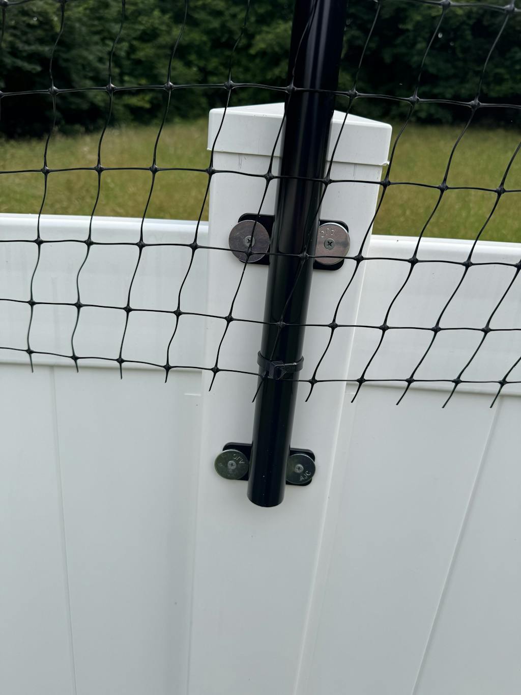 DIY Curved Dog Proof Fence Topper For Houdini Dogs | Dog Proofer