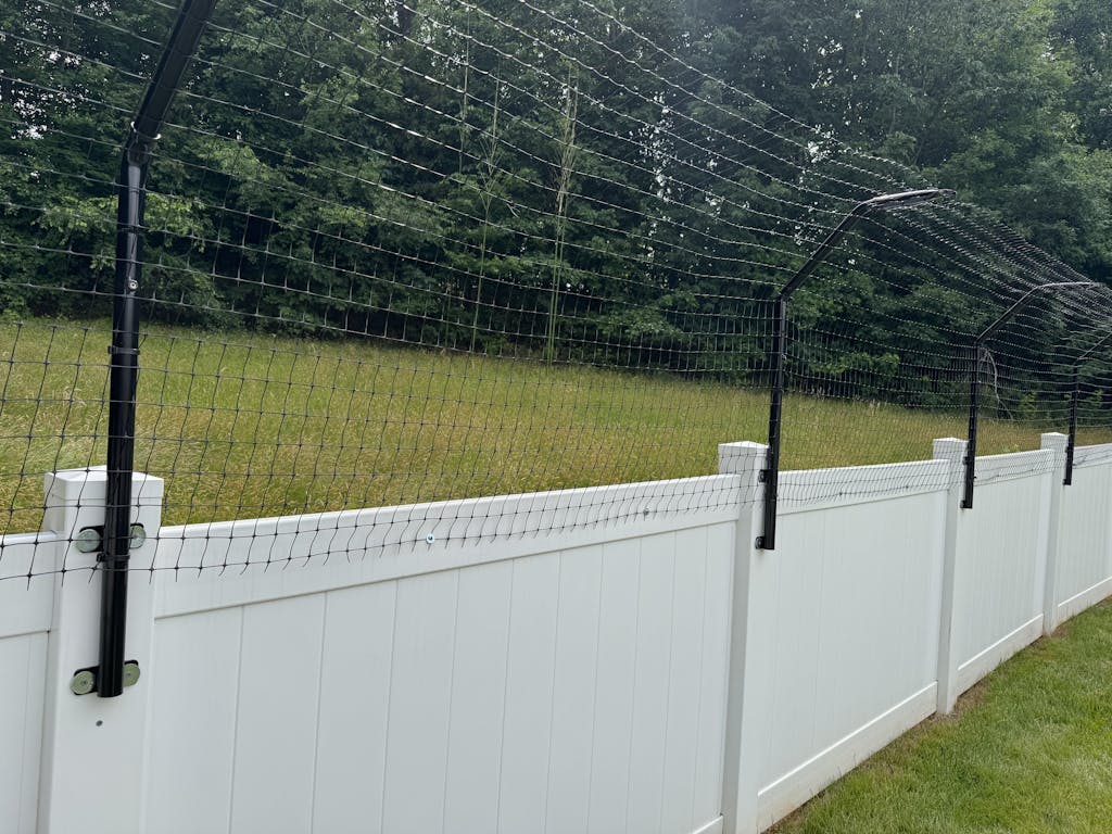 DIY Curved Dog Proof Fence Topper For Houdini Dogs | Dog Proofer