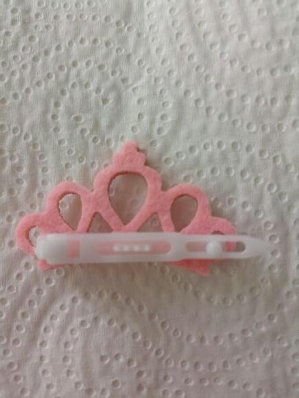 Crown Hair Clip – Beauty Accessories For Dogs – DogMega.Com