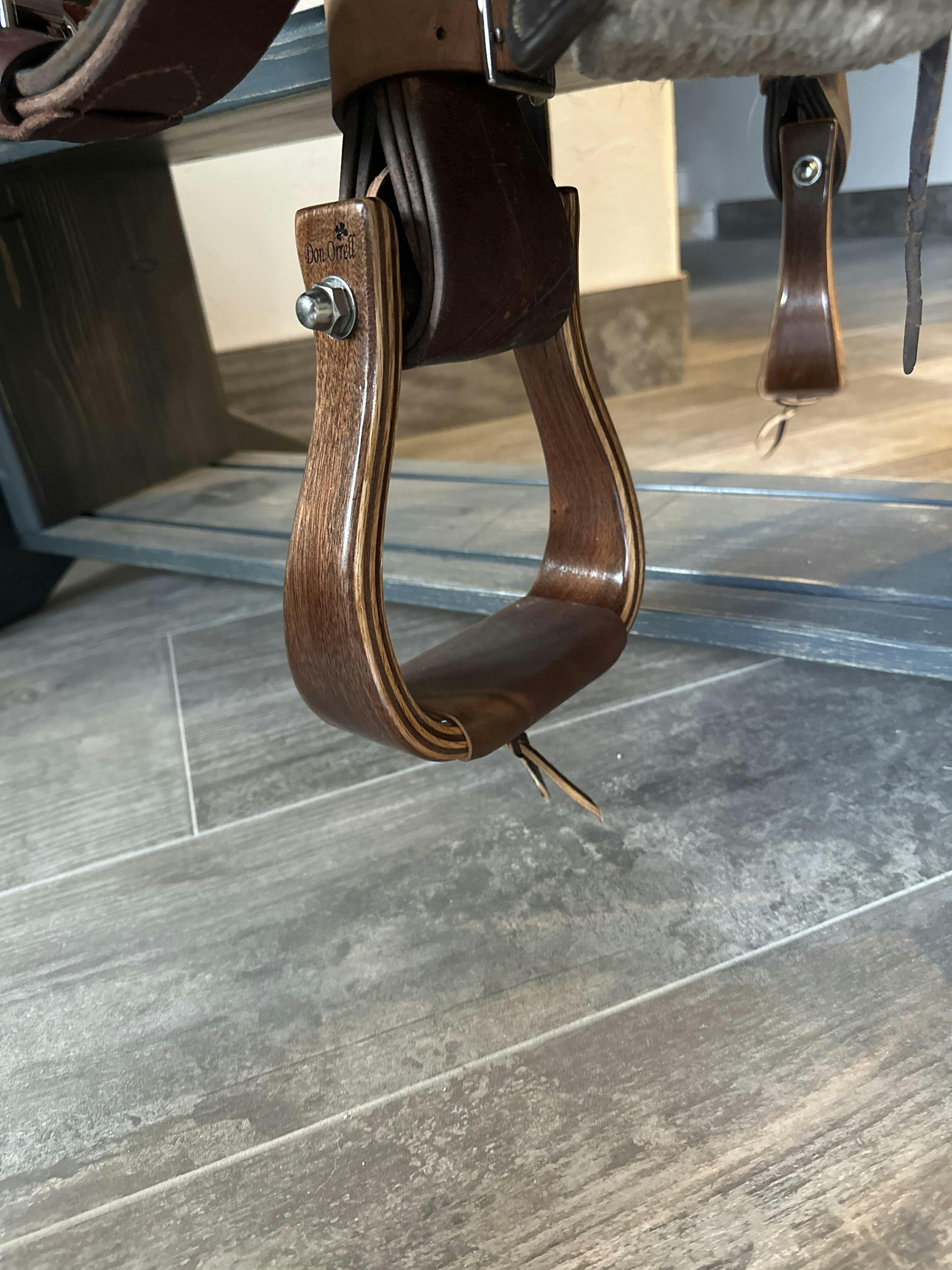 Flat Bottom Stirrups | Custom Wood Stirrups For Western Saddles – Don ...