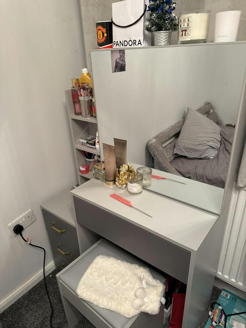 Dressing Table with Storage, Drawers and Mirror | Vanity Makeup Table