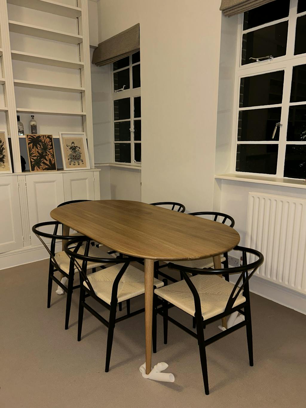 Heidi Solid Oak 4-6 Seater Round Dining Table - Natural – DUSK