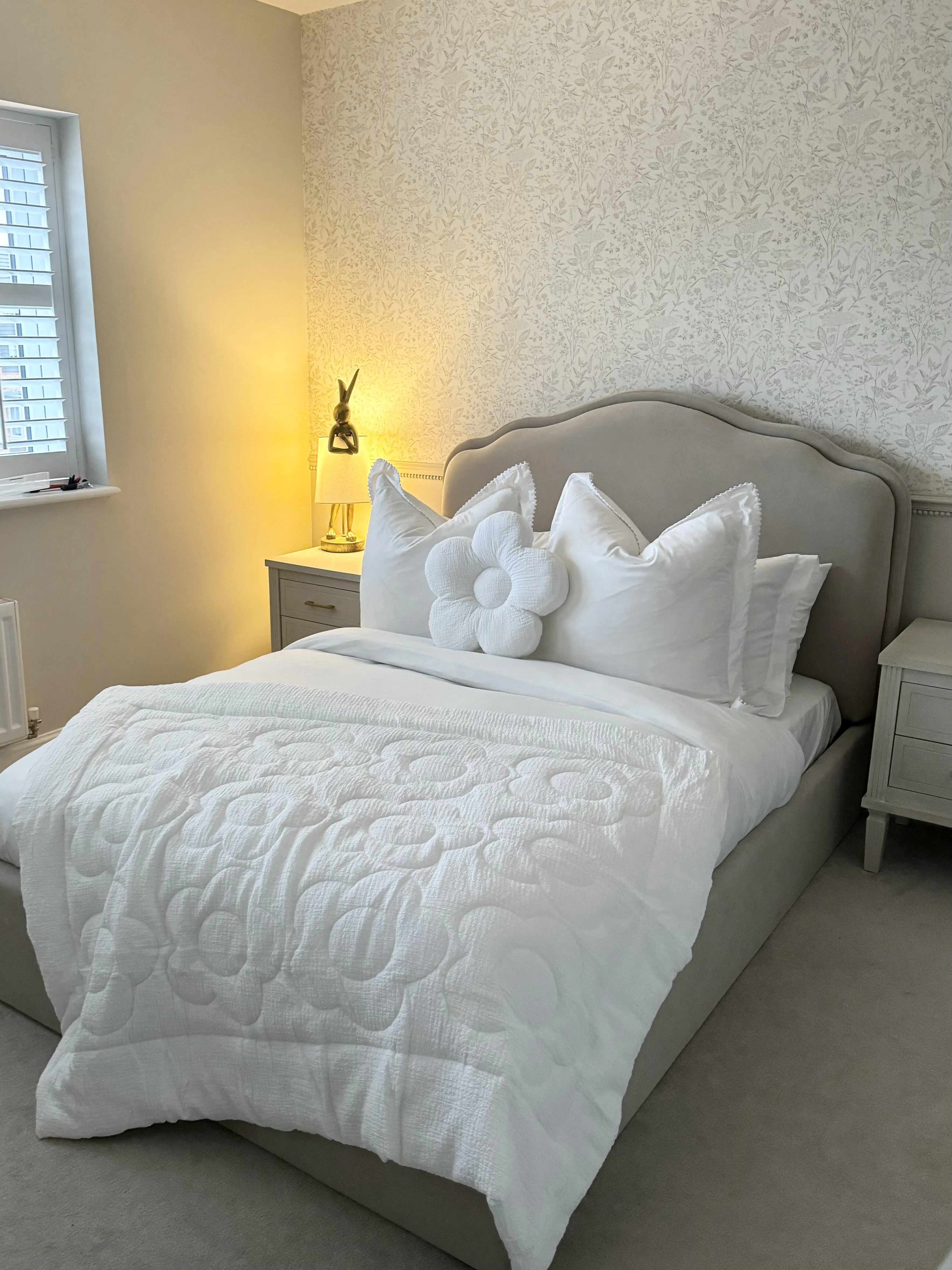 Wiltshire Ottoman Storage Bed - Stone – DUSK