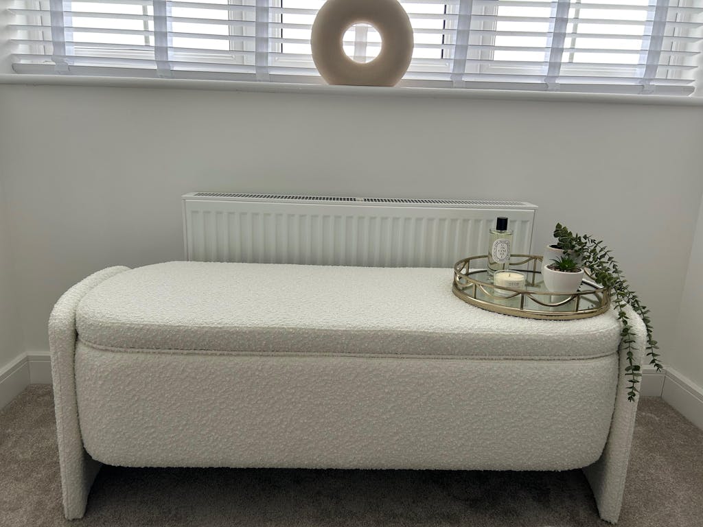 Didsbury Curved Storage Bench - Boucle Ivory – DUSK
