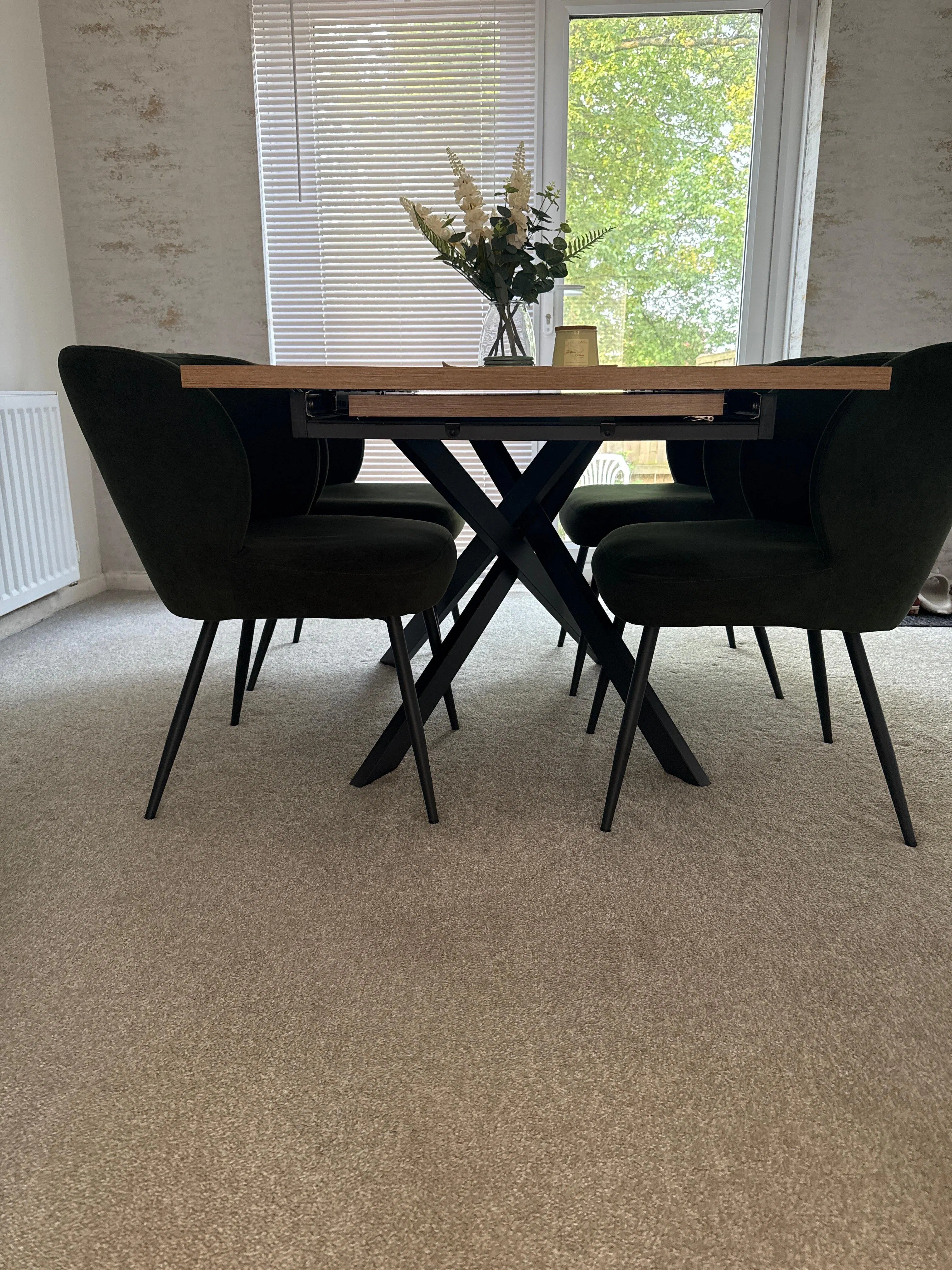 Brooke Rectangle Extendable 6-10 Seater Dining Table - Black – DUSK