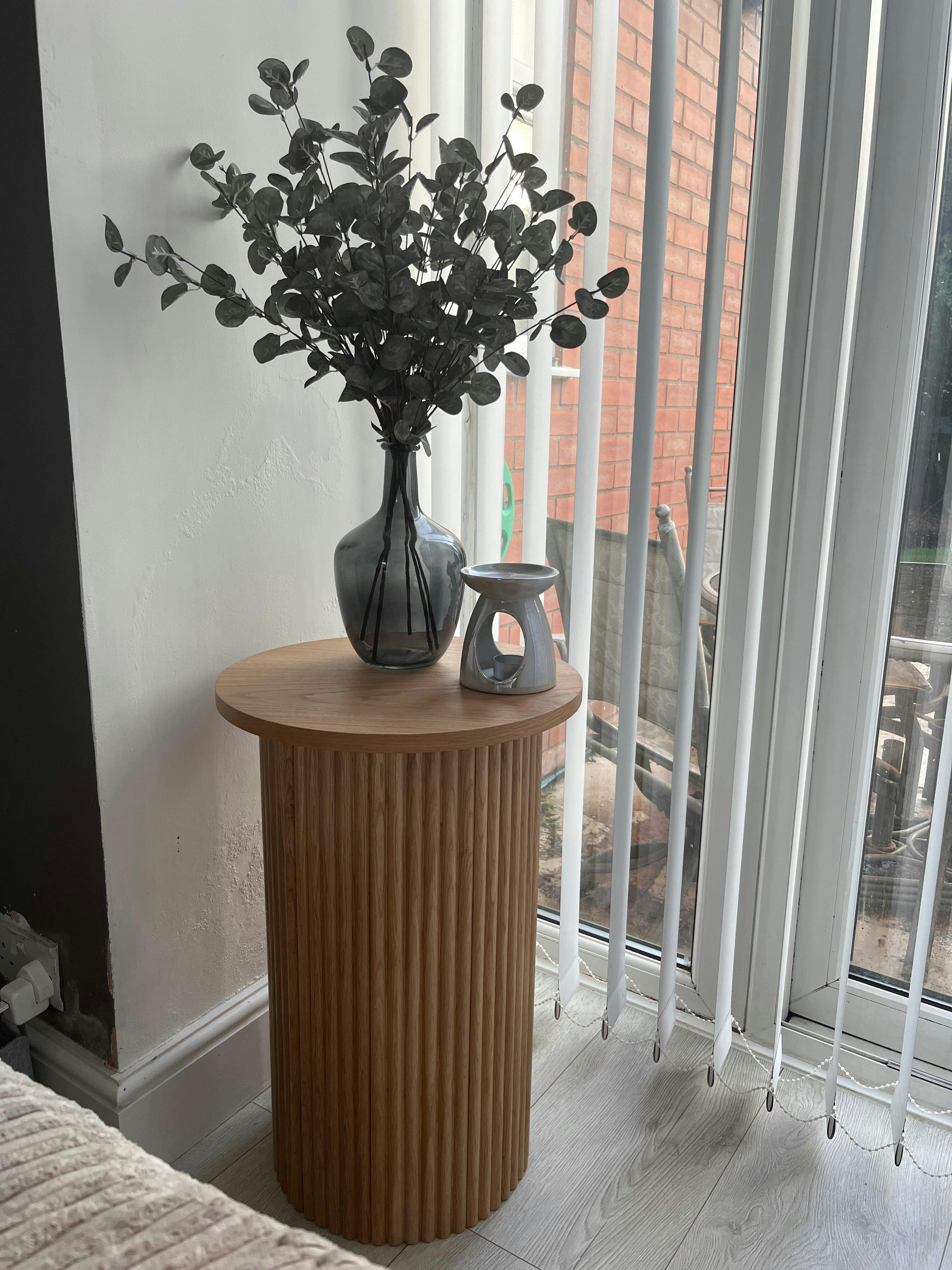 Hattie Panel Round 4-6 Seater Pedestal Dining Table - Natural/Marble – DUSK