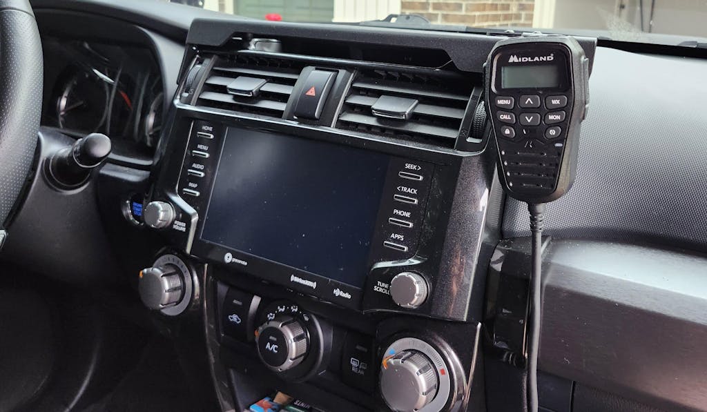 5th Gen 4Runner Digital Device Dash Mount | DV8 Offroad