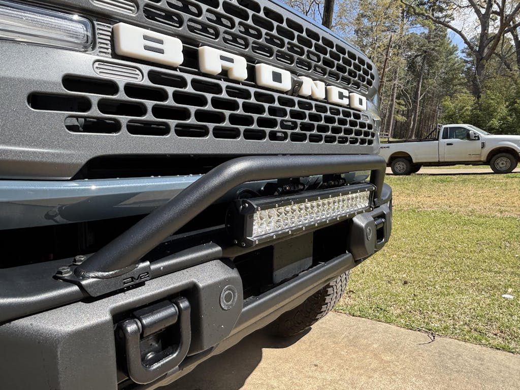 6th Gen Bronco Capable Bull Bar | DV8 Offroad