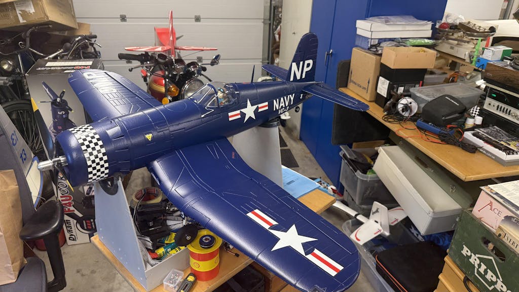 Dynam F4U Corsair V3 4S RC Warbird Plane 1300mm w/ Flaps