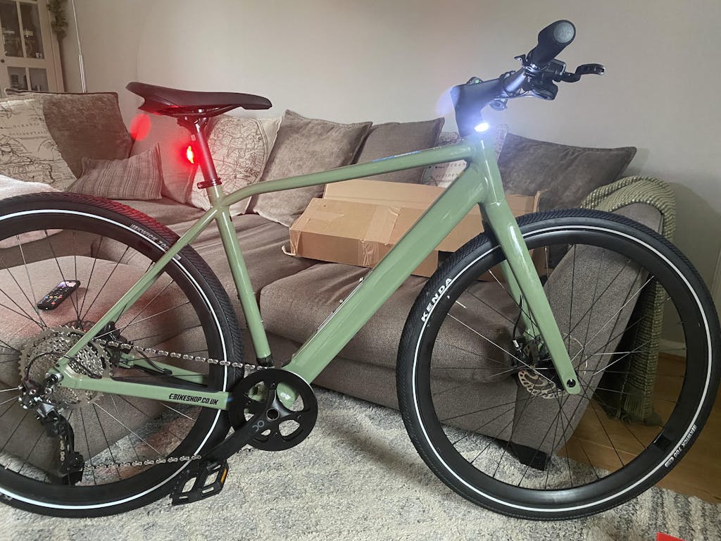 Orbea Vibe H30 2023 Crossbar Electric Bike – e-bikeshop.co.uk