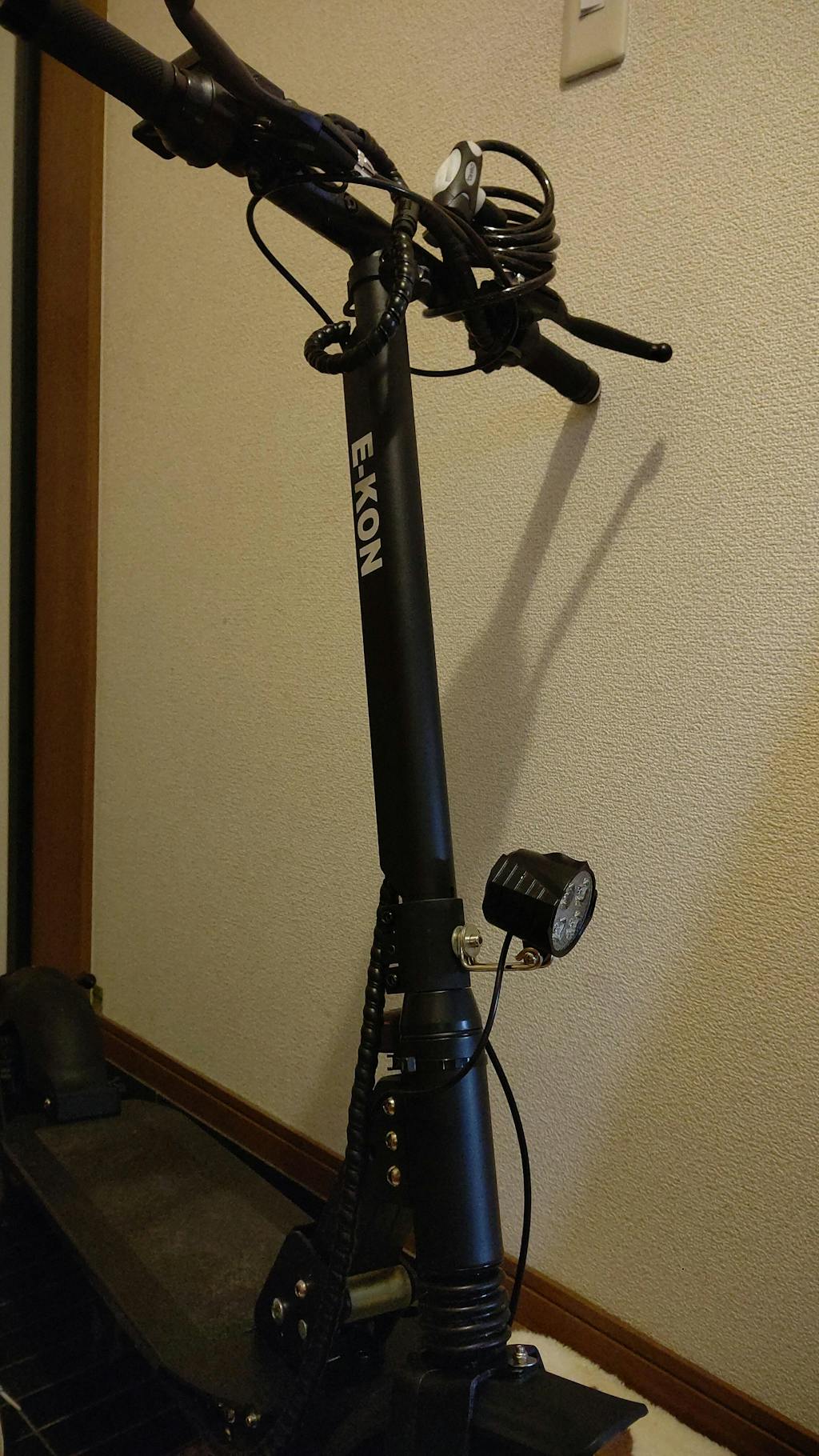 電動キックボード 特定小型原付 E-KON City 免許不要 ｜ E-KON公式ストア