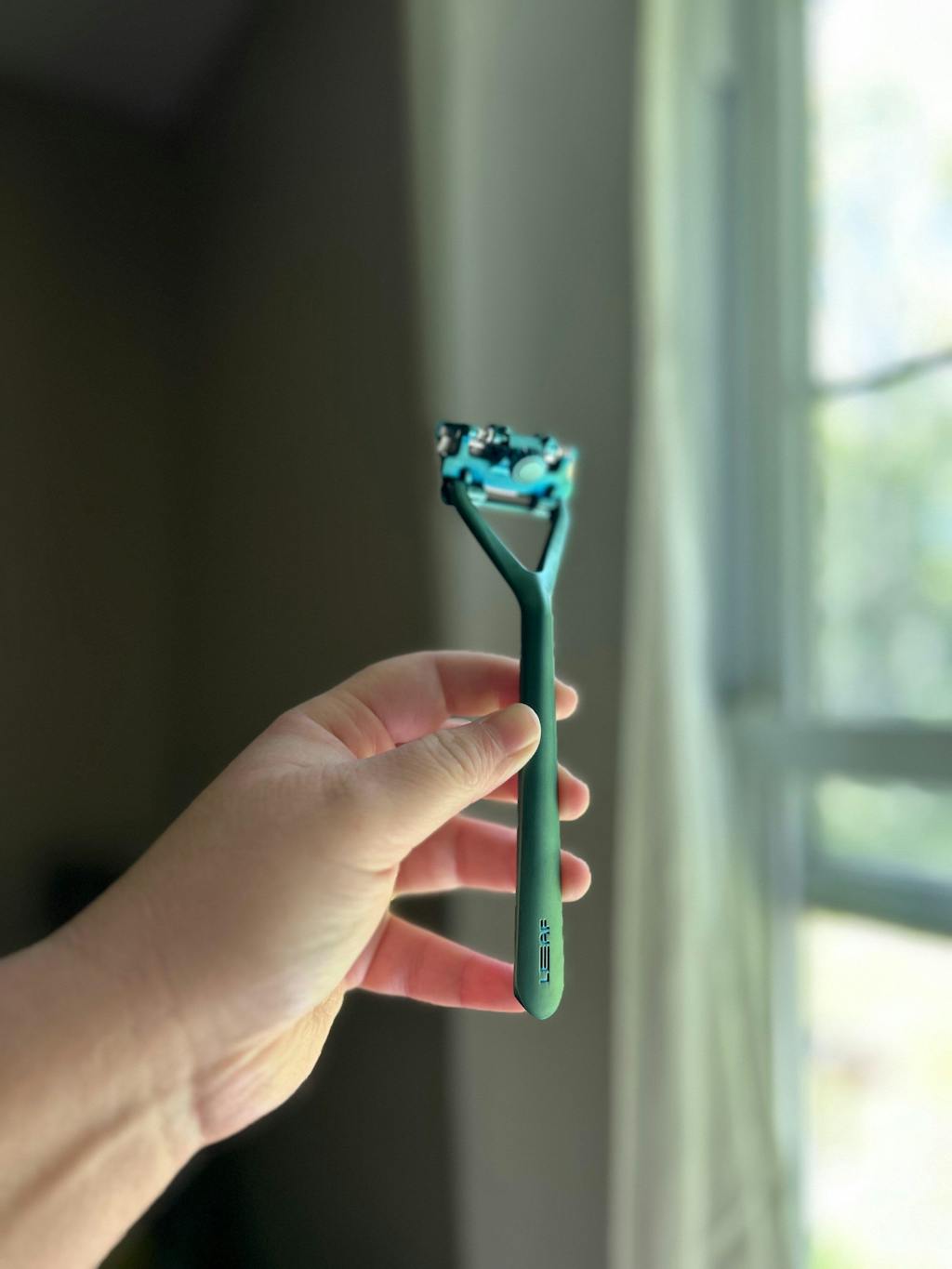 Pivoting Head Stainless Steel Razor - Sustainable Razor - Leaf Shave ...