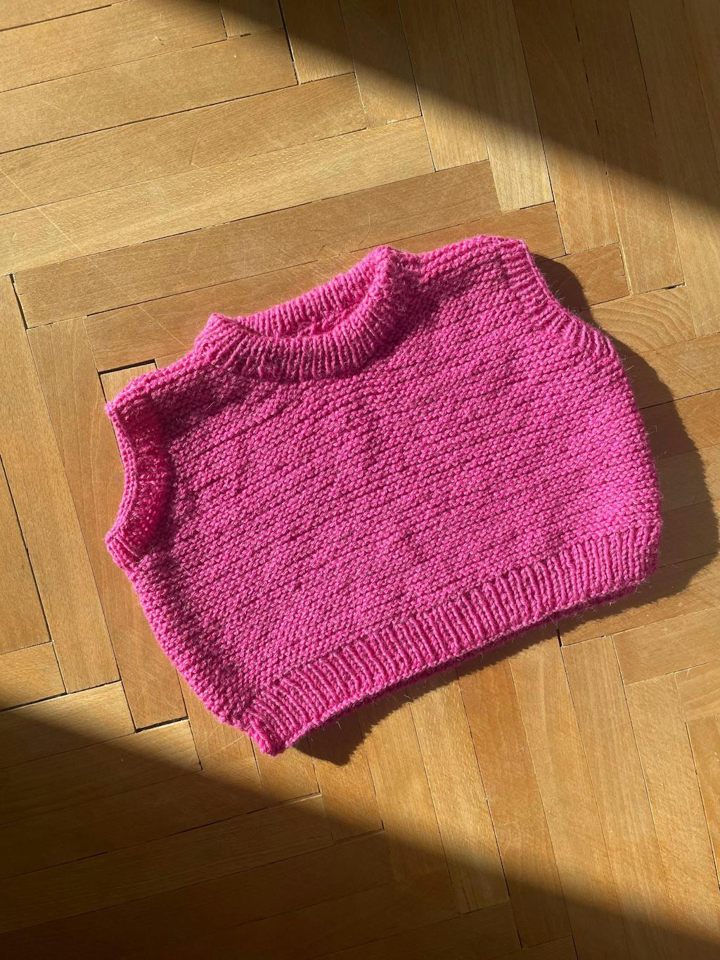 Ultra Easy Slipover Baby – easy as knit