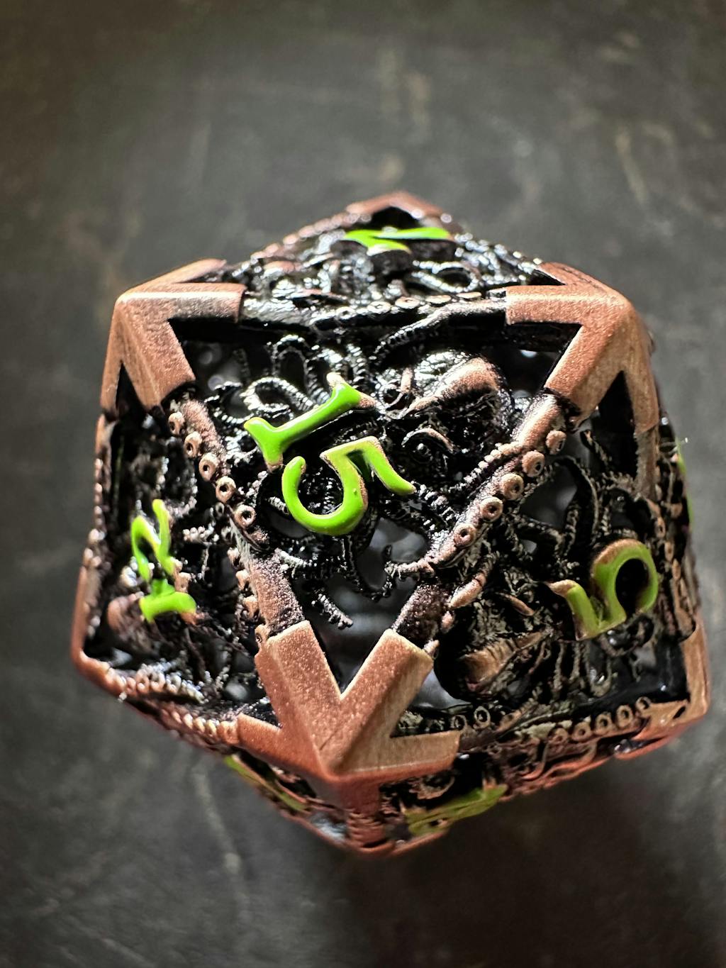 Hollow Metal Copper Cthulhu Dice Set - Green Numbering - Easy Roller ...