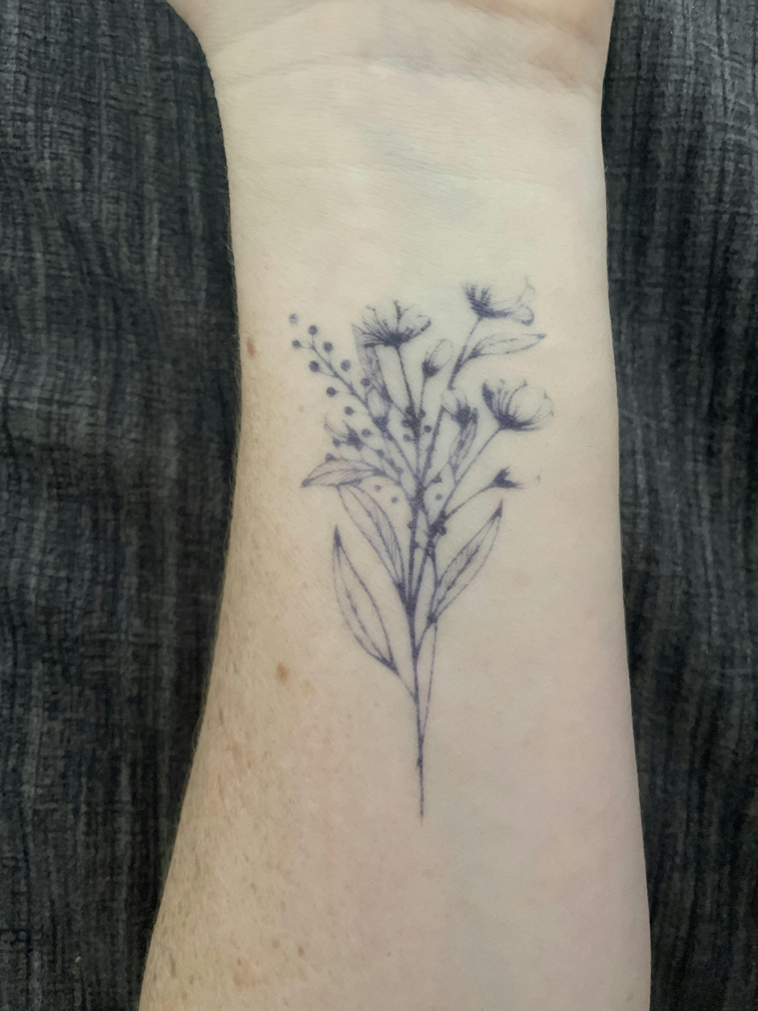 7 Tattoos Floral Things Semi Permanent Tattoos Easytatt Ink Uk