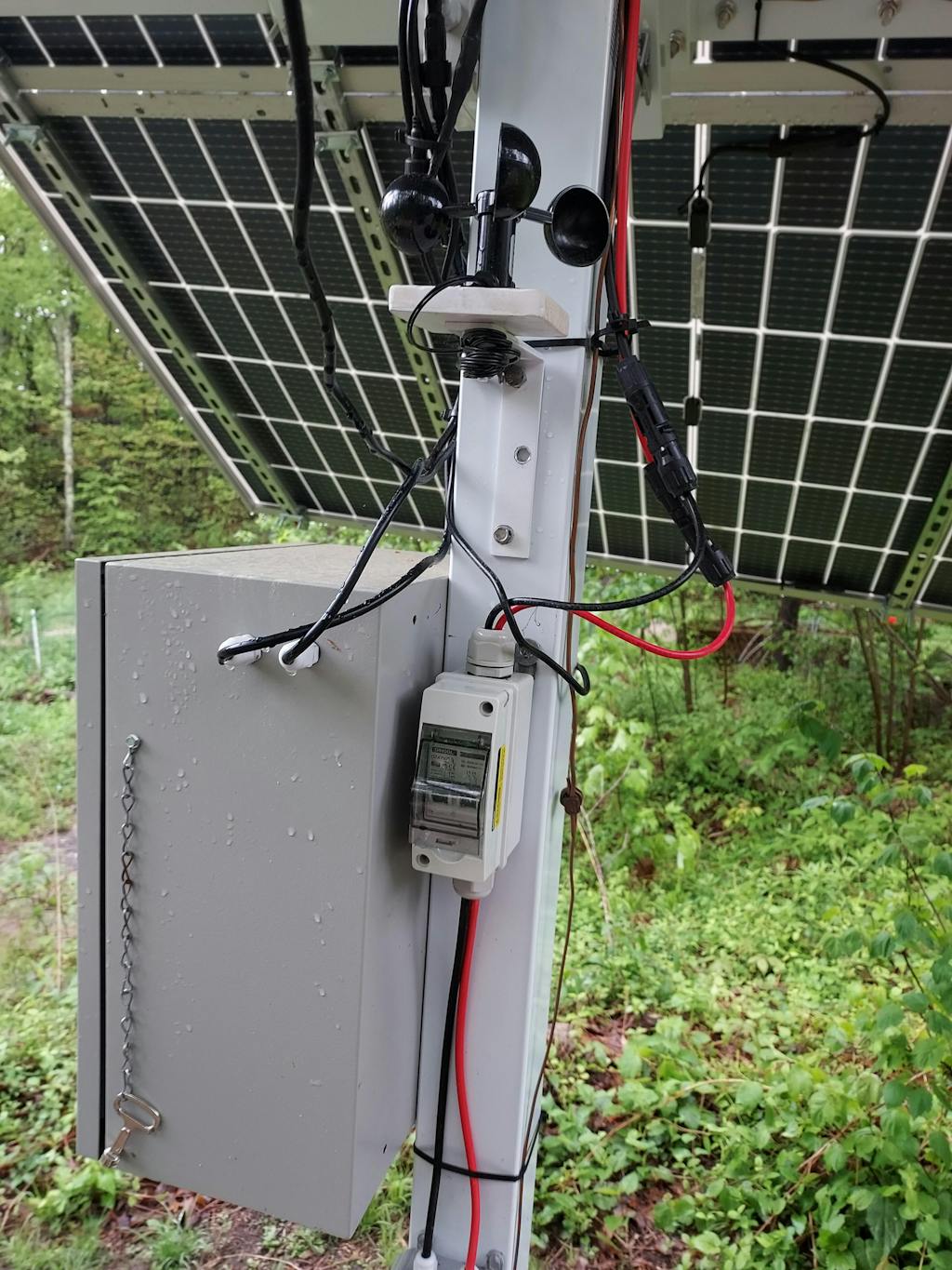 Dual Axis Solar Tracker System Help To Increase 40% Power | ECO-WORTHY