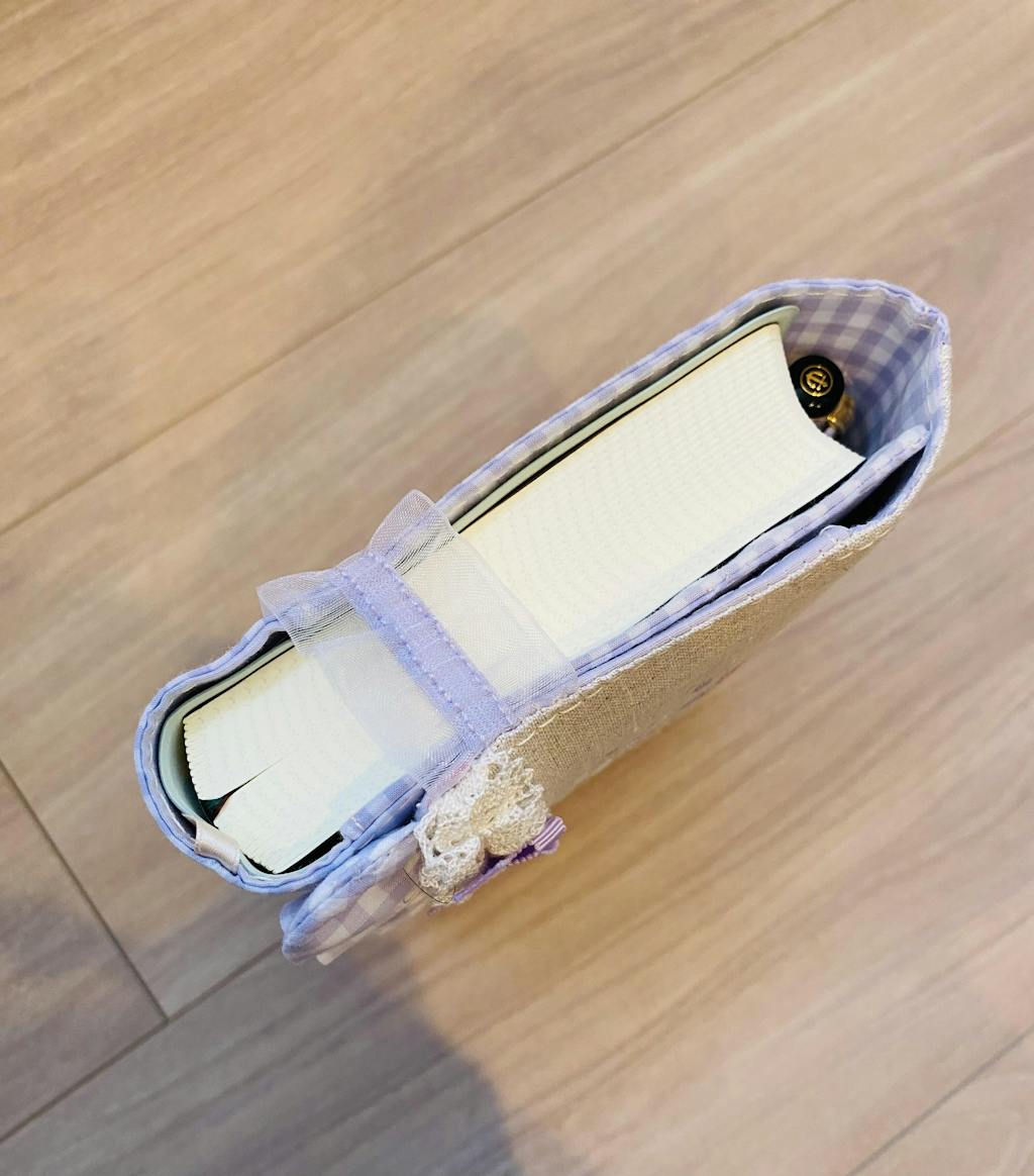 ミシン刺繍入り三つ折り★フリル【A6手帳カバー】ほぼ日手帳カバー MDノート文庫本サイズスケジュール帳ハンドメイド★うさぎ・小鳥・リス・ハリ – えくりゅの森 ecru forest ...