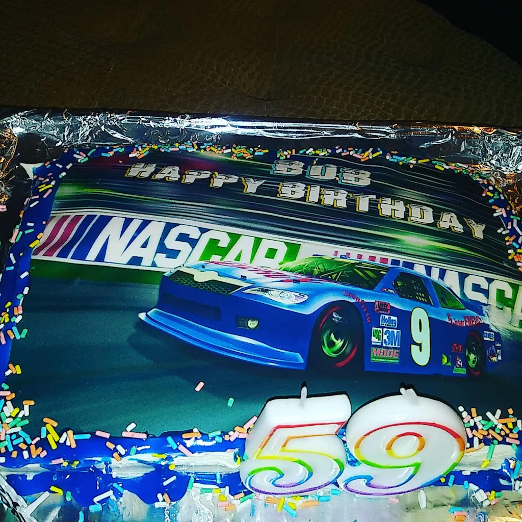 Nascar Racing Cars Edible Cake Toppers – Ediblecaketopper