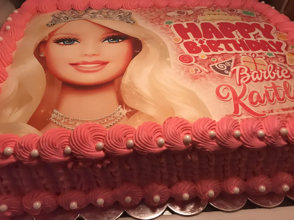 Barbie Princess Pink Glitter Edible Cake Toppers – Ediblecaketopper