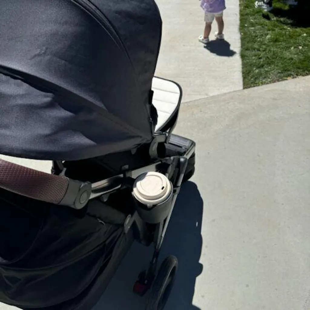 Olive Double Pram - Adaptable and Luxurious | Edwards & Co Australia