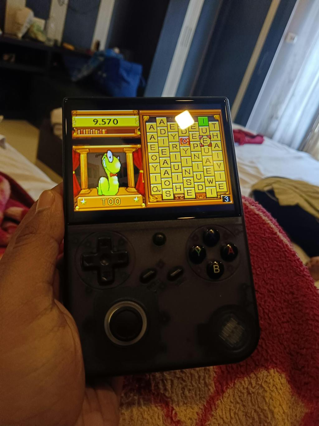 ANBERNIC RG40XX H 4-Inch 3200mAh 64GB Linux 64-bit RGB Retro Handheld ...