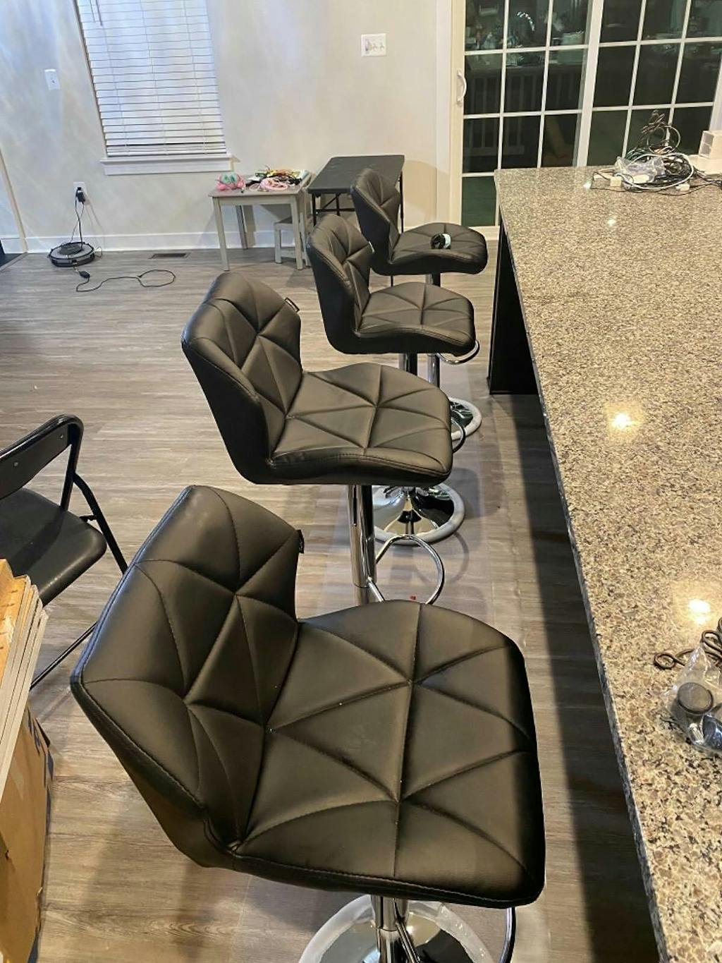 Set of 2 Shell Shaped Bar Stools | Adjustable Swivel | Elecwish.com