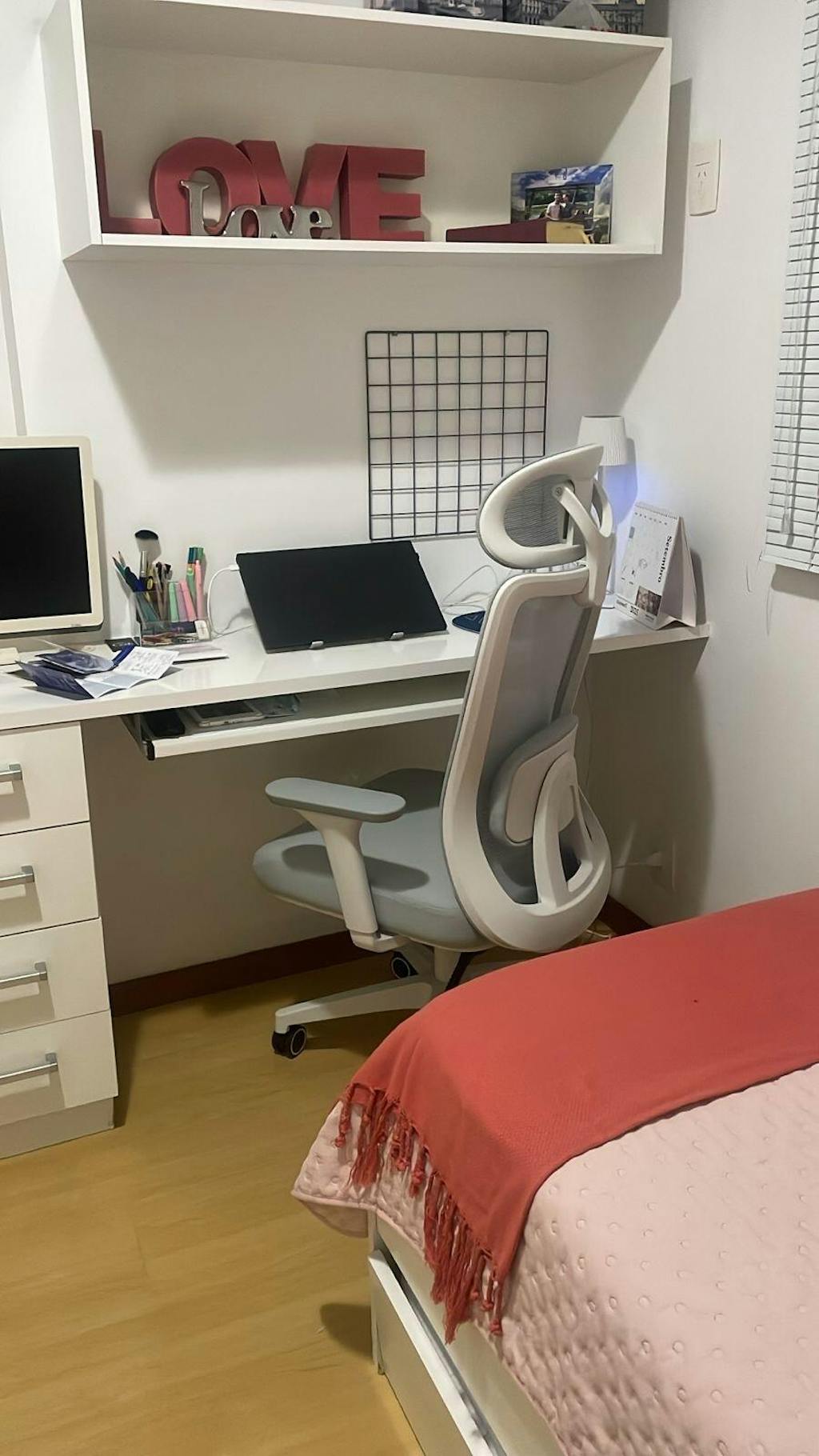 Cadeira Ergonômica Elements Astra Pro