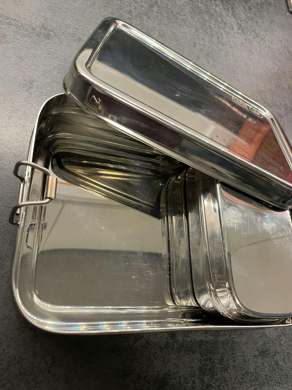 Two-in-One Lunch Tin with Snack Pod | Elephant Box