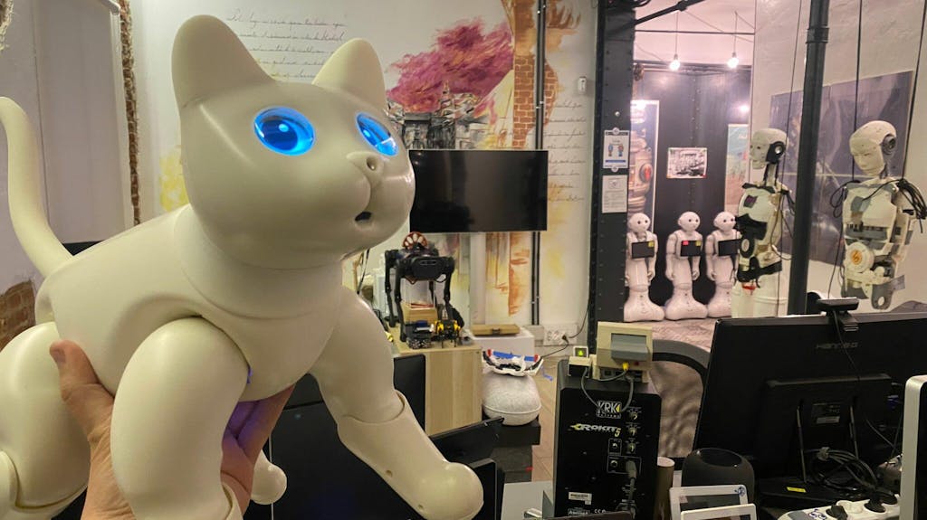 MarsCat: Your Robotic Bionic Pet Cat & Home Robot Cats – Elephant Robotics