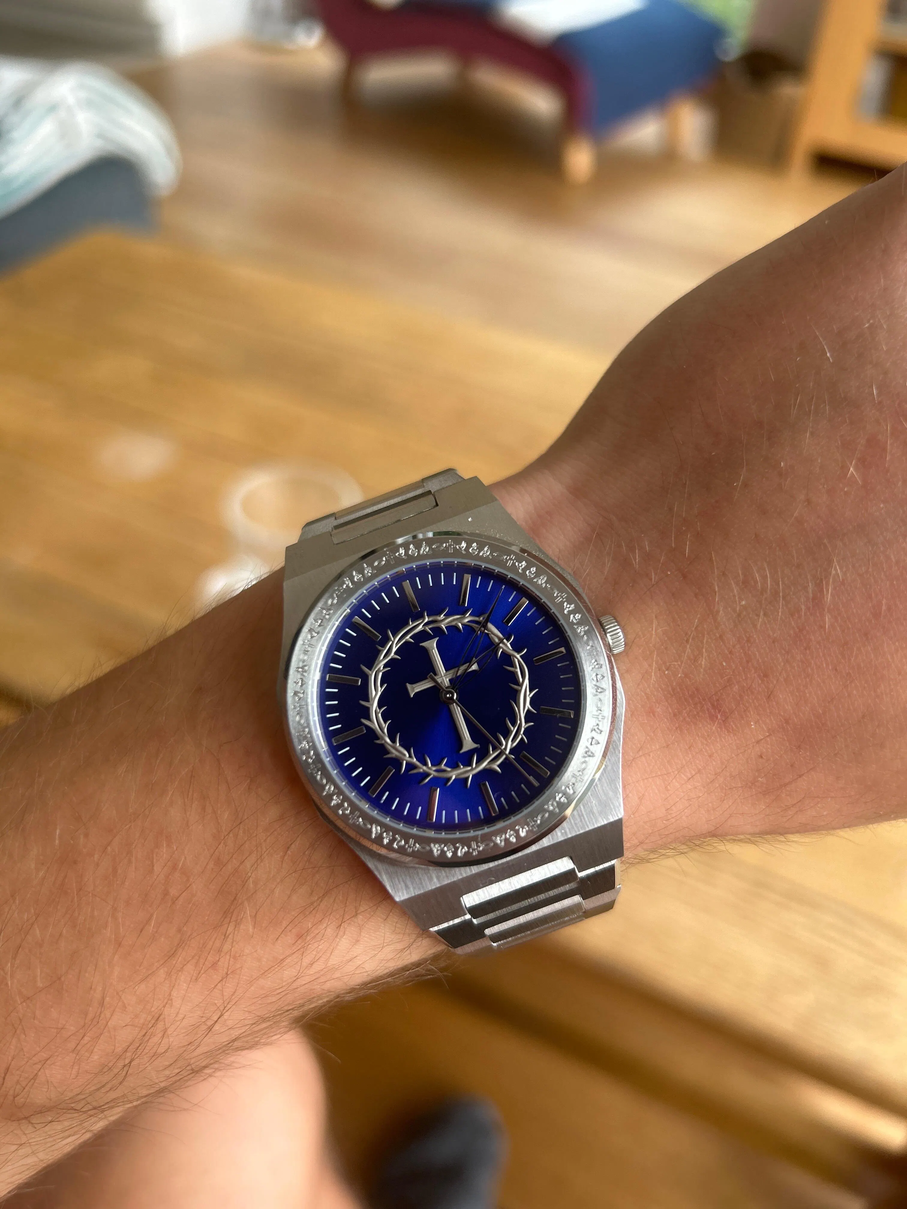 Crown Of Thorns – EliorWatches