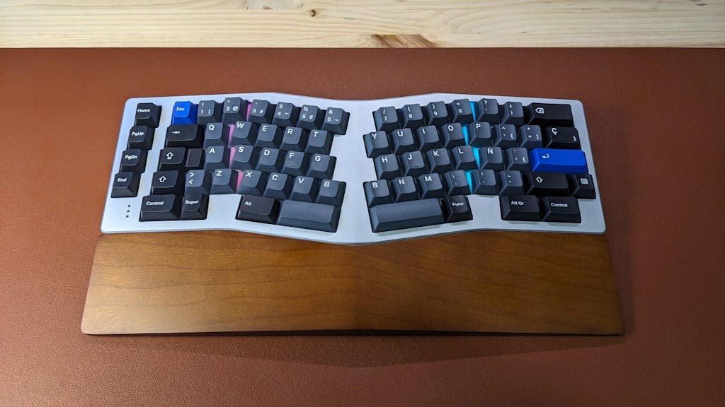NEO ERGO MECHANICAL KEYBOARD – ELOQUENT CLICKS
