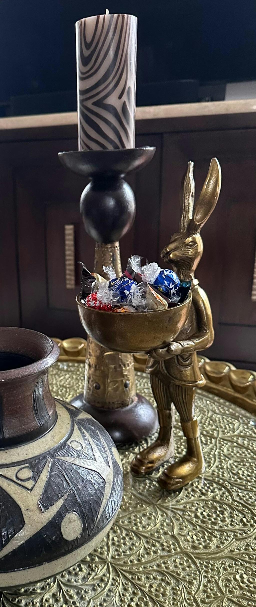 Eric Hare Dish Stand