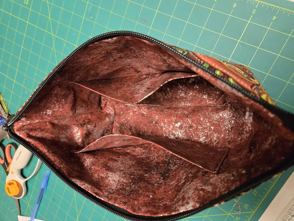 PDF - The Retreat Bag - A Free Pattern - Emmaline Bags Inc.