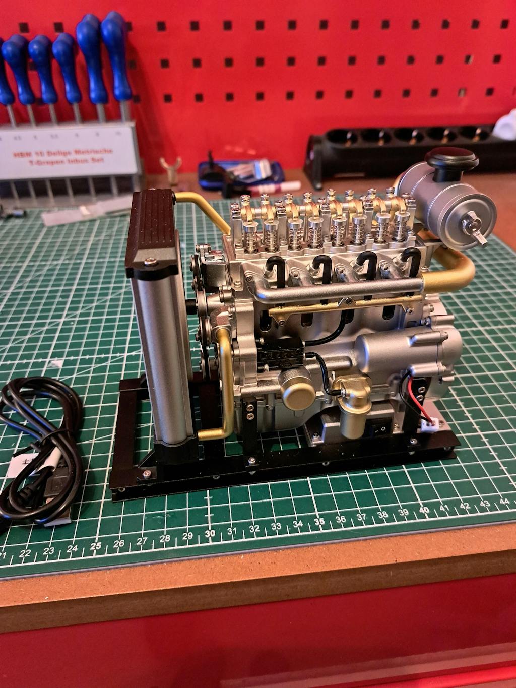 TECHING L4 Diesel Engine Model Works - Build Your Own Diesel Engine ...