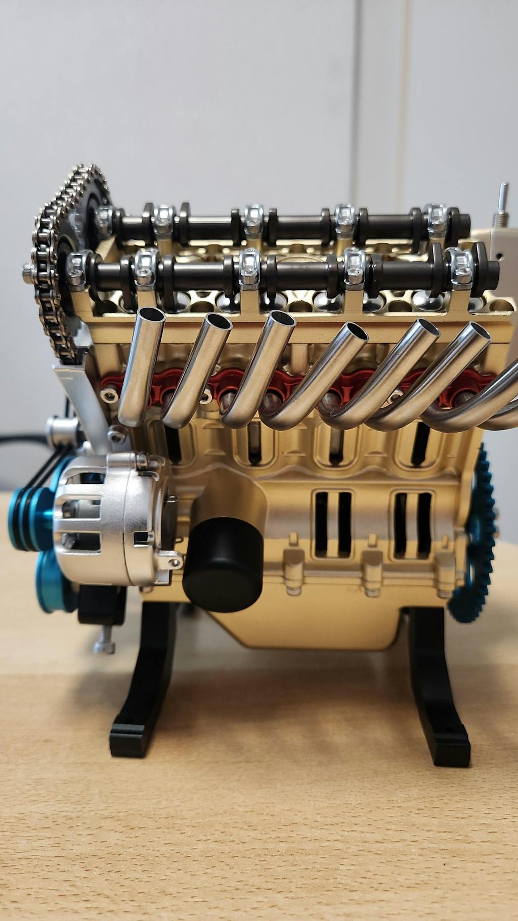 V8 Engine Model Kit that Works - Build Your Own V8 Engine - TECHING 1 ...