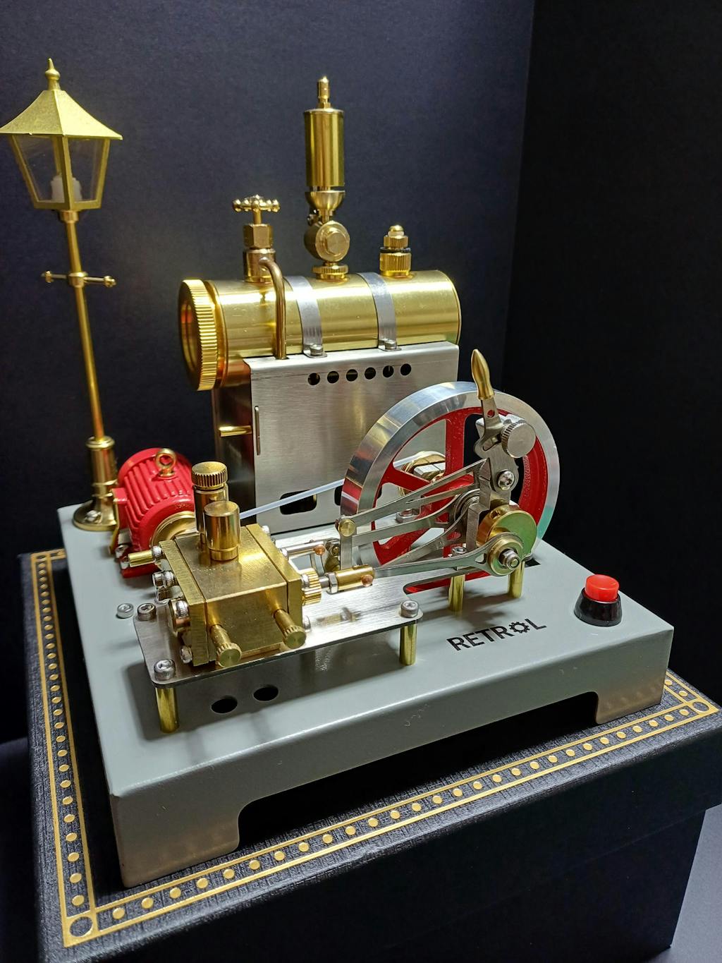 RETROL Metal Steam Engine Model with Boiler & Flyball Governor (84PCS) — enginediyshop