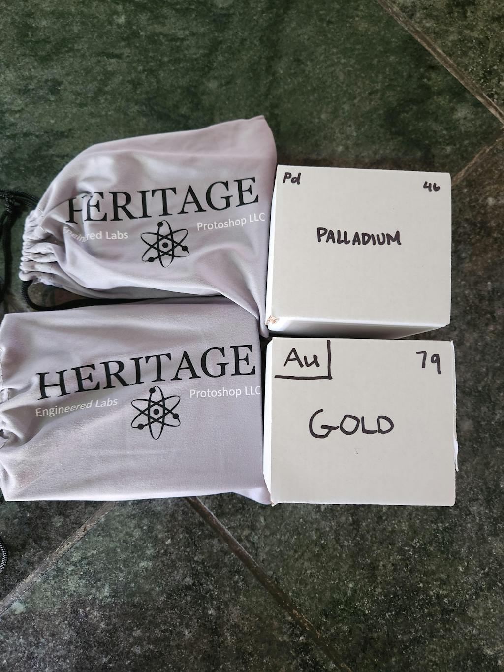 Gold Element Cube – Engineered Labs